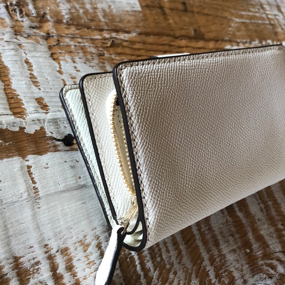 Coach | Bags | Coach Cream Wallet | Poshmark